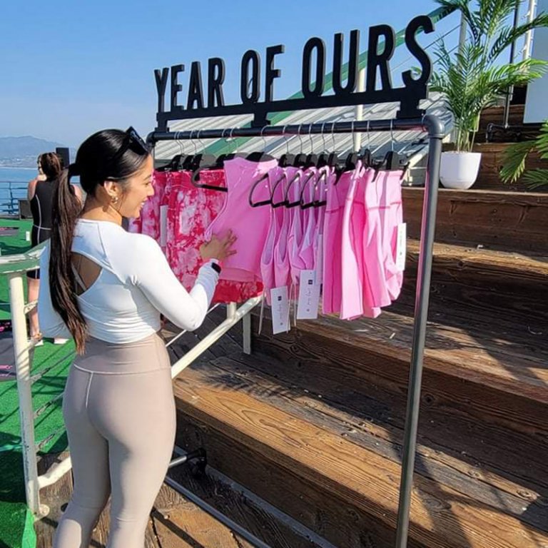 Collins Visual Media - Signs and Displays in Los Angeles