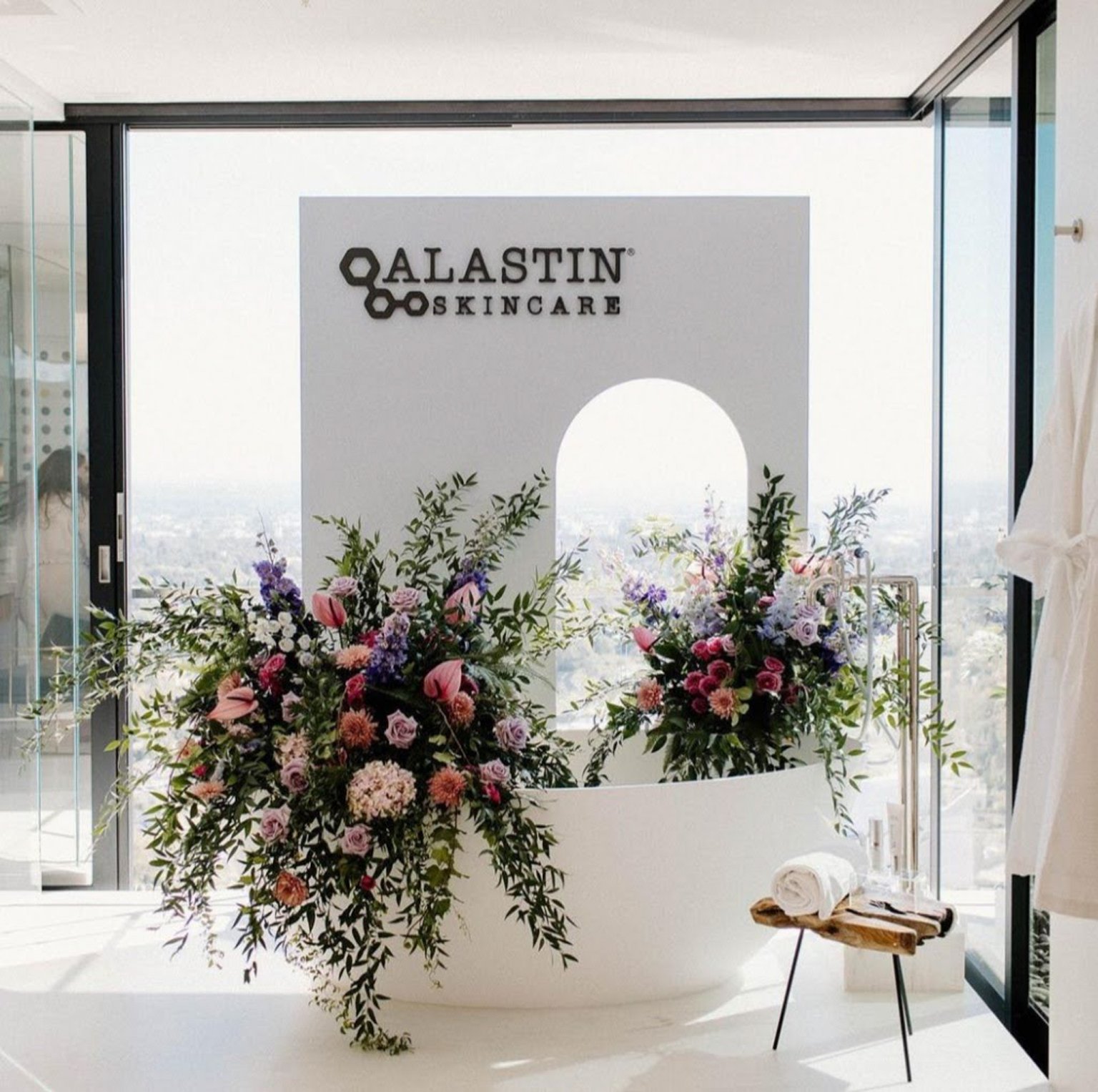 Collins Visual Media - Signs and Displays in Los Angeles